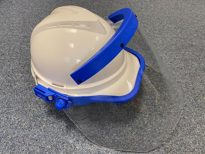 Class 1 universal helmet mounted face shield | Reece Safety
