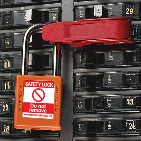 491B Grip Tight MCB Lockout (over toggle fitting) | Reece Safety